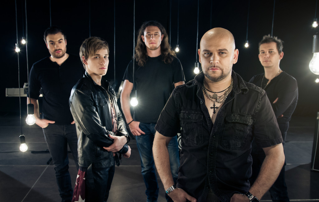Nitrox | Revija Replika